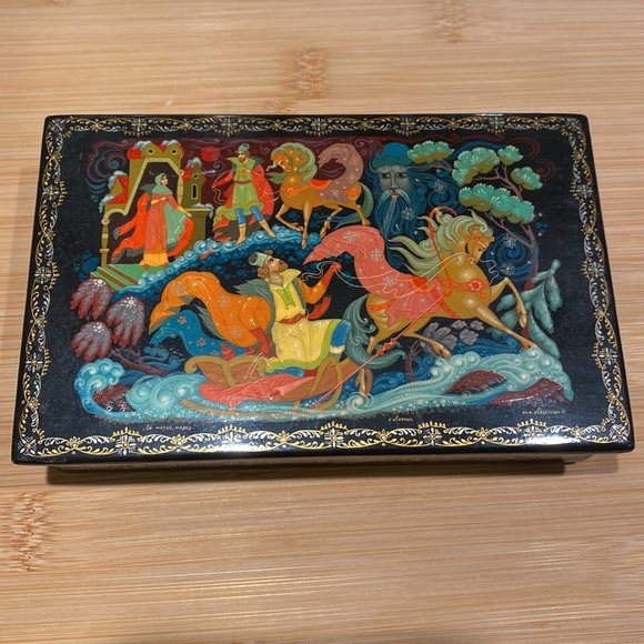Russian Art | Art | Vintage Large 975 Russian Lacquer Box Made In Ussr ...